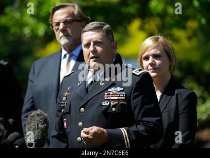 John Henry Browne, center, a civilian attorney for U.S. Army Staff Sgt ...