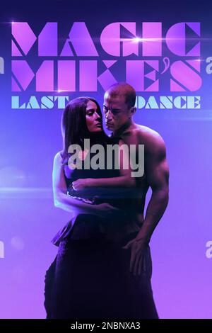 LA DERNIÈRE DANSE DE MAGIC MIKE (2023) SALMA HAYEK AYUB KHAN-DIN JEMELIA GEORGE STEVEN ...