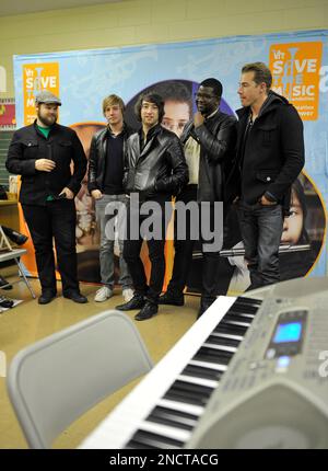 The Plain White T's joined representatives from Abbott and the VH1 Save ...