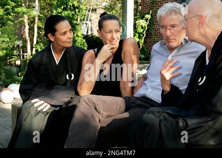 Actor Richard Gere, center, discusses Tibetan Buddhism with, from left ...