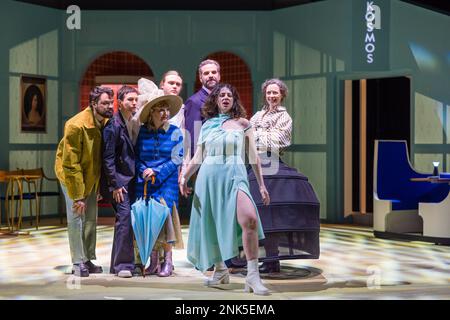 22 février 2023, Brandebourg, Cottbus: Les acteurs Charlotte Müller (l ...