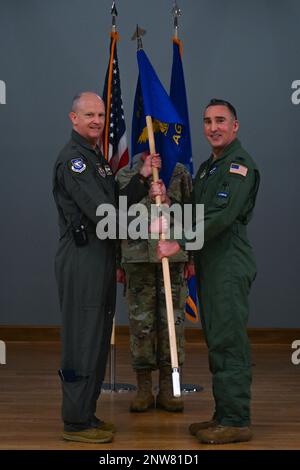 Le général de division Bret Larson, commandant de la Force aérienne de ...