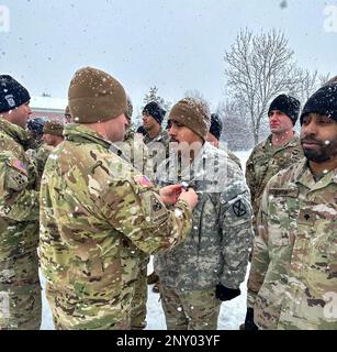 Colonel Russell Lemler, commandant de bataillon, Et le sergent de ...