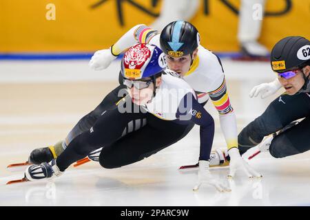 SÉOUL, CORÉE - MARS 12: Stijn Desmet de Belgique en compétition sur les ...