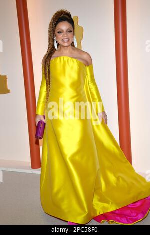 LOS ANGELES - 12 MARS : Ruth E. carter à la Vanity Fair Oscar Party ...