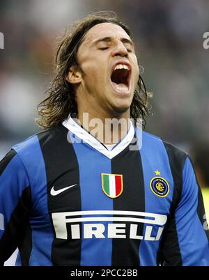 Inter Milan forward Hernan Crespo, right top, of Argentina, celebrates ...