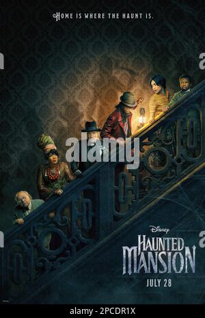 MANSION HANTÉE, de gauche à droite : Danny DeVito, Hasan Minhaj ...