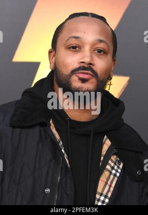 SHAZAM ! FUREUR DES DIEUX (alias SHAZAM 2), affiche du cinéma Dolby ...