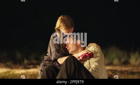 ÉTATS-UNIS. Mia Goth et Alexander Skarsgard dans le nouveau film (C ...