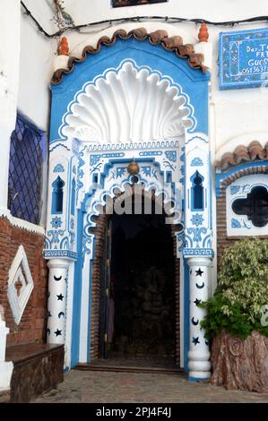 Maroc : Chefchaouen : la ville ancienne, fondée en 1471, se trouve au ...