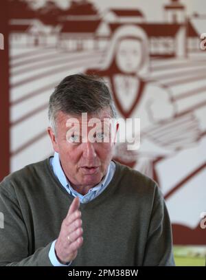 11 avril 2023, Brandebourg, Beelitz/OT Zauchwitz: Fermier Thomas Syring ...