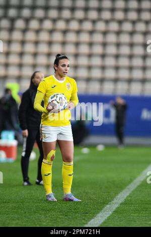 Teodora Meluta #5 pendant le match de football des femmes Romania vs ...