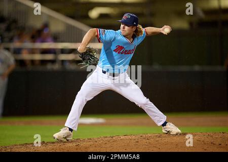 Fort Myers Miracle pitcher Zach Veen (17) during a MiLB Florida State ...
