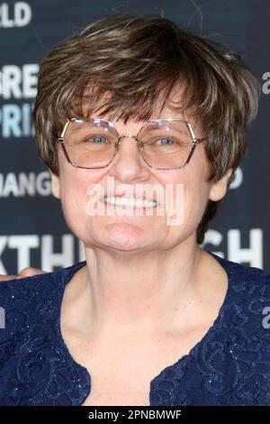 LOS ANGELES - 15 avril : Kati Kariko, Susan Francia à la cérémonie de ...