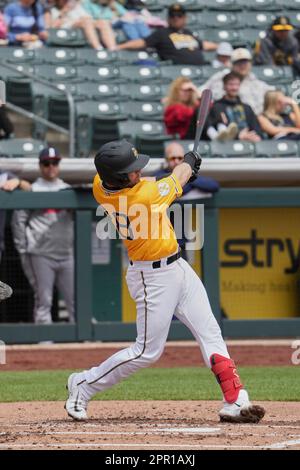 22 avril 2023 : Jake Kalish, un pichet du lac Salt (37), jette un ...