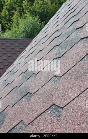 La texture de la toiture avec revêtement bitumineux. Bitumineux rugueux ...