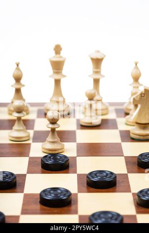 jouer selon différentes règles sur la même carte - les pions noirs et ...