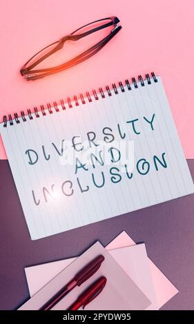 Inspiration montrant le signe diversité et inclusion.Gamme de photos ...