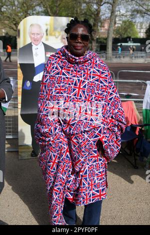 Les fans royaux Grace du sud de Londres et Anne du pays de Galles, avec ...