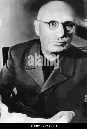 Benito Mussolini au printemps 1945 en tant que chef d'État de la ...