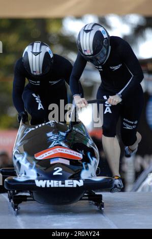 Shauna Rohbock et Valerie Fleming aux États-Unis-1 bobsleigh prennent ...