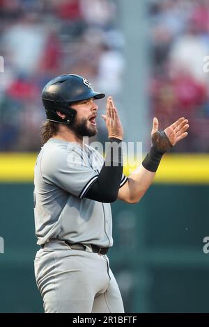 12 mai 2023: Gamecocks coureur de base Michael Braswell #7 tours ...