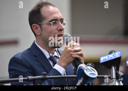 M. Alan Sage, vice-président, Urban Investment Group, Goldman Sachs ...