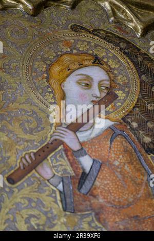 ange avec flûte transversale médiévale, mère de Dieu d'humilité avec ...