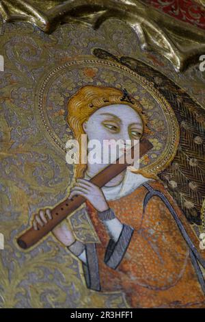 ange avec flûte transversale médiévale, mère de Dieu d'humilité avec ...