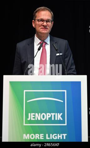 07 juin 2023, Thuringe, Jena : Stefan Traeger, PDG de Jenoptik AG, s ...