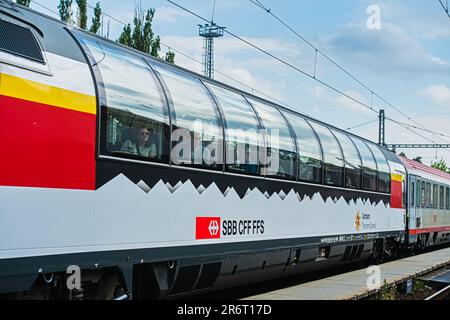 Breclav, République tchèque. 11th juin 2023. Un train panoramique des ...
