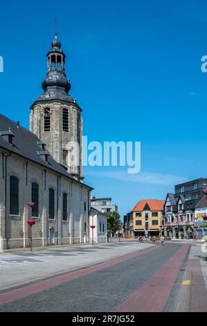 Zele, région flamande de l'est, Belgique - 4 juin 2023 - place ...
