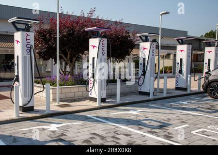 lyon, France - 06 16 2023 : Ionity logo moderne marque et texte signe ...