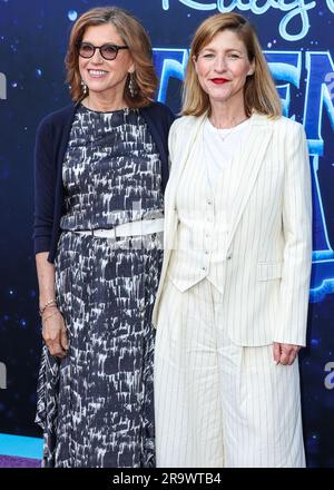 Dreamworks Animation president Margie Cohn poses with her husband Peter ...