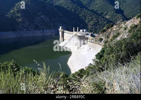 Morris Dam (officiellement Samuel B. Morris Dam) est un barrage ...