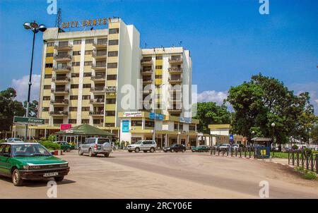 Vue du centre-ville de Brazzaville, capitale du Congo, le 20 mai 2008 ...