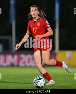 Lucia Corrales (17 ans) d'Espagne photographiée lors d'un match de ...