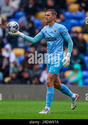 Le gardien de but de l'AFC Wimbledon Alex Bass lors du match de Sky Bet ...