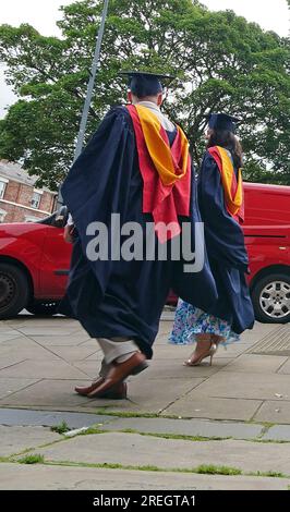 Étudiants du Liverpool Institute of Performing Arts (LIPA) avant leur ...