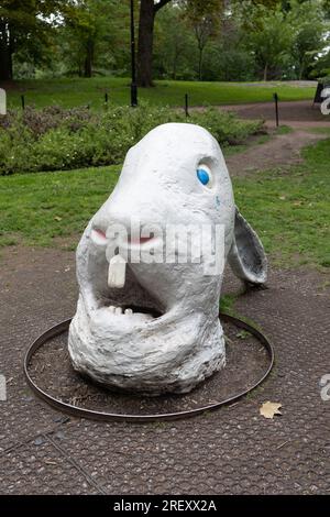 Oslo, Norvège. 27 juillet 2023. La sculpture « Mouthlegs » conçue par ...