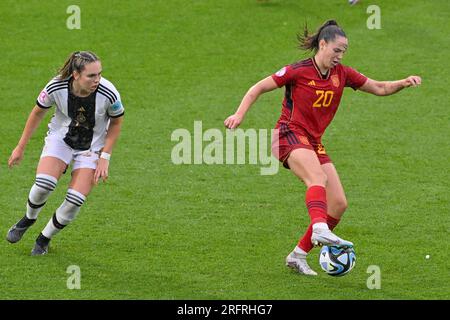 Alina Axtmann (14 ans) d'Allemagne, Erika Gonzalez (20 ans) d'Espagne ...