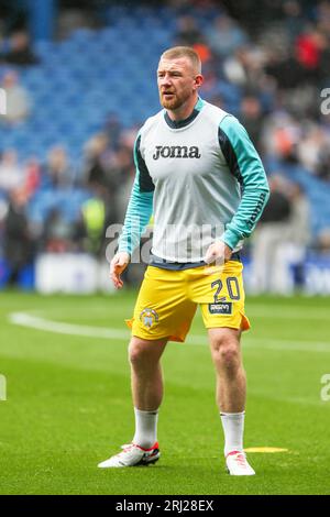 ALAN POWER, un footballeur professionnel irlandais, joue actuellement ...