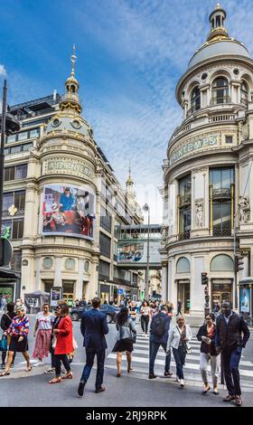 Coupole de l'Art Nouveau, grand magasin Le Printemps, Paris, Ile-de ...