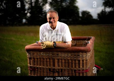 l'explorateur britannique Sir David Hempleman-Adams, 66 ans, à son ...