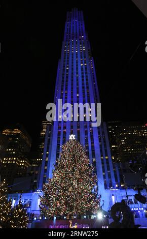 (171130) -- NEW YORK, 30 novembre 2017 -- l'acteur et chanteur Leslie Odom Jr. Se produit lors ...