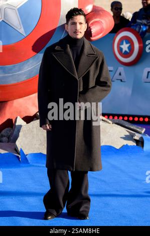 Danny Ramirez beim Photocall zum Kinofilm Captain America : Brave New ...