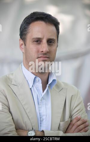 2009 L'écrivain anglais Adam Foulds, nominé au Booker Prize ...