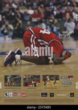 2002 NCAA College Basketball 2K3 jeu vidéo par Sega Photo Stock - Alamy
