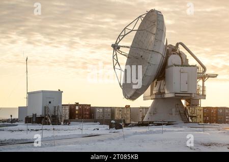Base spatiale de Pituffik (anciennement base aérienne de Thule) dans le ...
