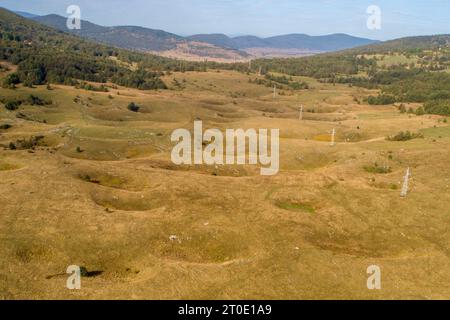 Kapljuh, Bosnie-Herzégovine. 06 octobre 2023. Vue aérienne des gouffres ...